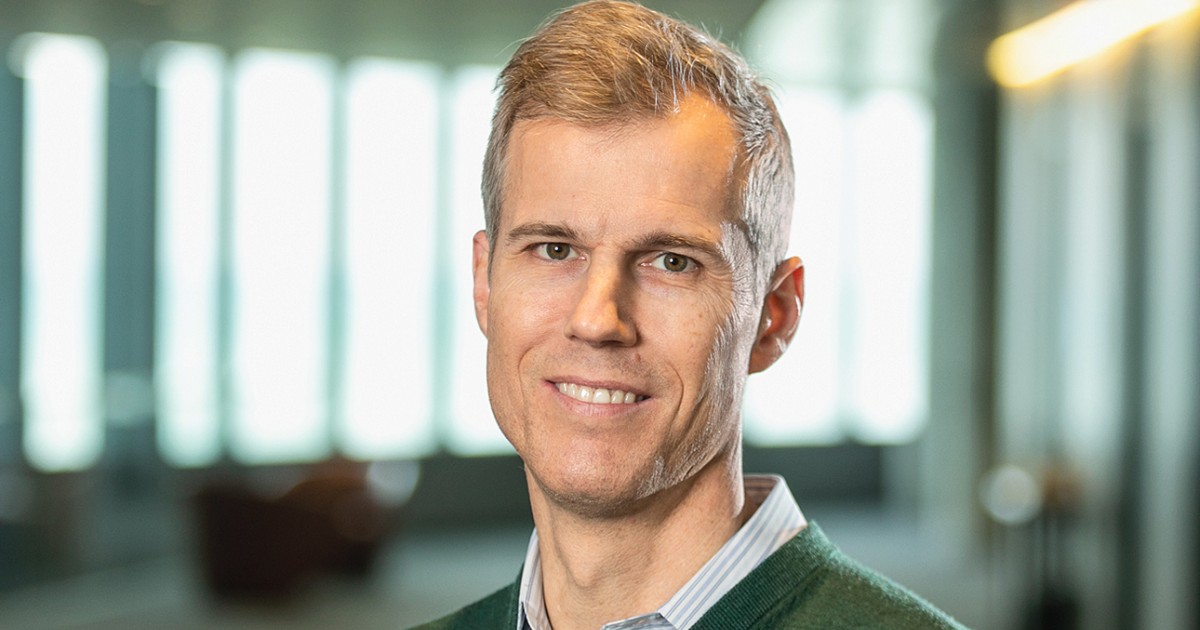 Northwestern Magazine: The U.S. Needs to Invest in Research Now