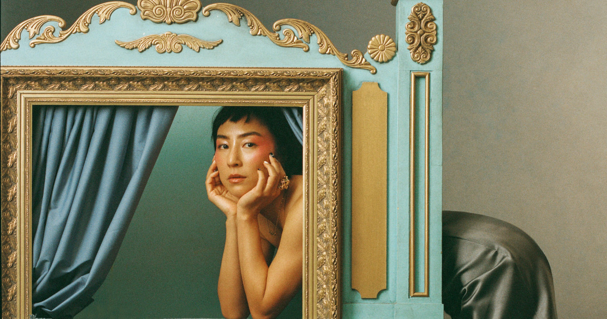 Northwestern Magazine: The Incredible, Adaptable Greta Lee